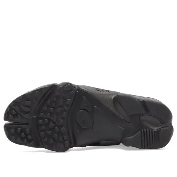Nike Air Rift Dot Sneaker