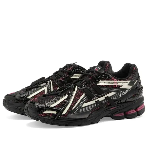 NEW BALANCE 1906a Sneaker