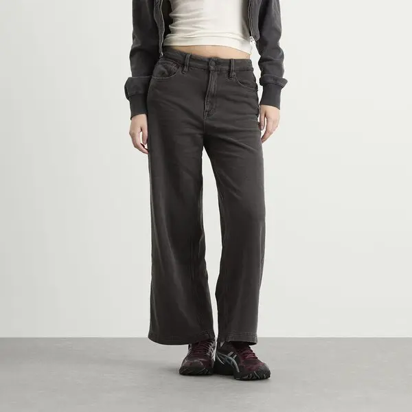 Good American Jeanius Crop Good Skate Sweatpants