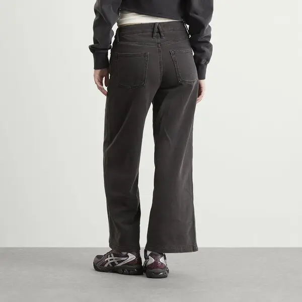 Good American Jeanius Crop Good Skate Sweatpants