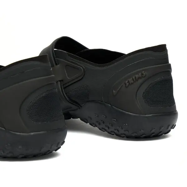 Nike X Skims Mesh Rift Sneaker