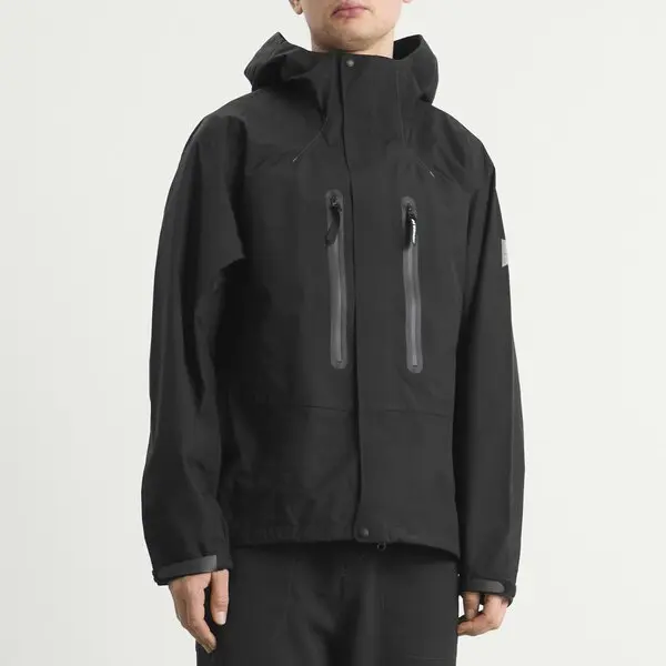 AND WANDER 2.5l Hiker Rain Jacket