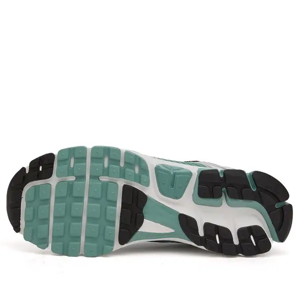 Nike Zoom Vomero 5 News W Sneaker - White/grey/platinum