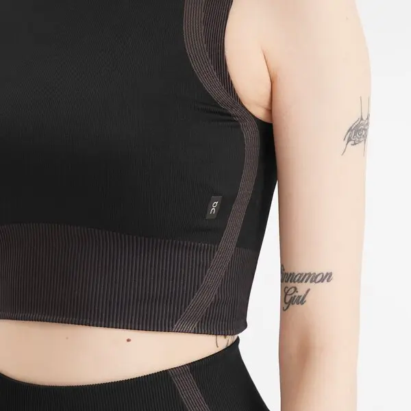 On Studo Knit Crop Top - Black/eclipse