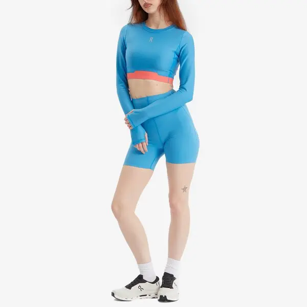 On Train Lon G Sleeve Crop Top