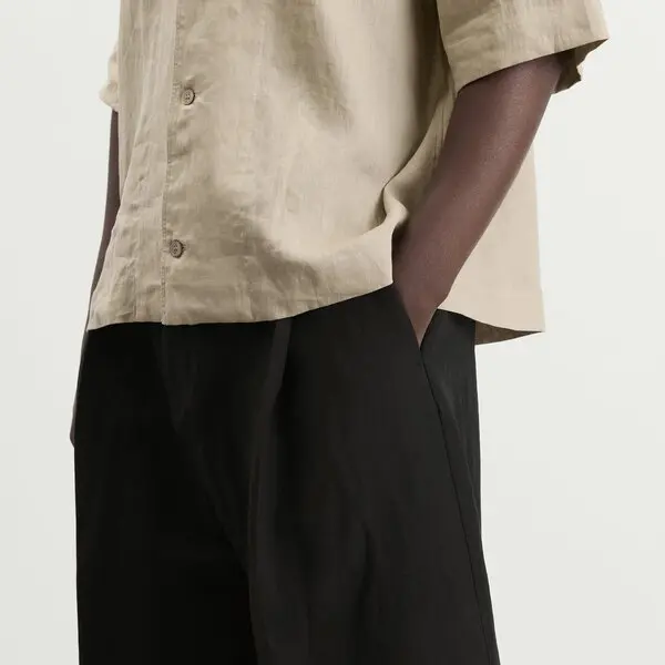 Studio Nicholson Fowld Pleated Short