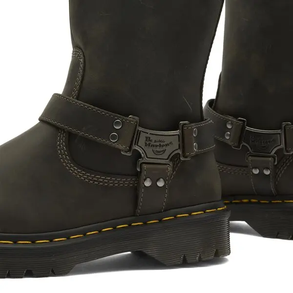 Dr. Martens Anistone Hi