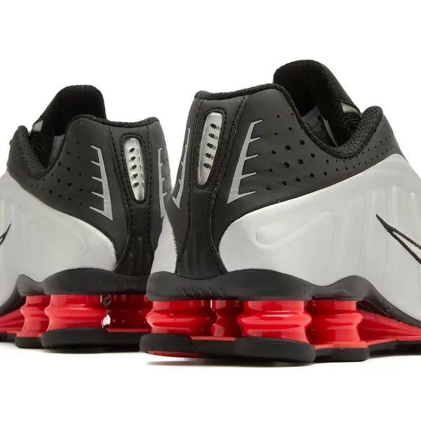 Nike Shox R4 W Sneaker - Black/silver/crimson