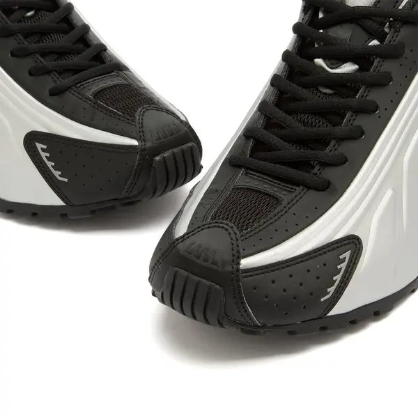 Nike Shox R4 W Sneaker - Black/silver/crimson