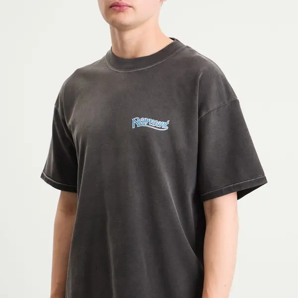 REPRESENT Showcasing T-shirt