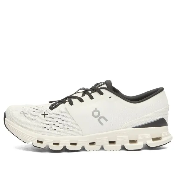 On Cloud X 4 Sneaker - Ivory/black
