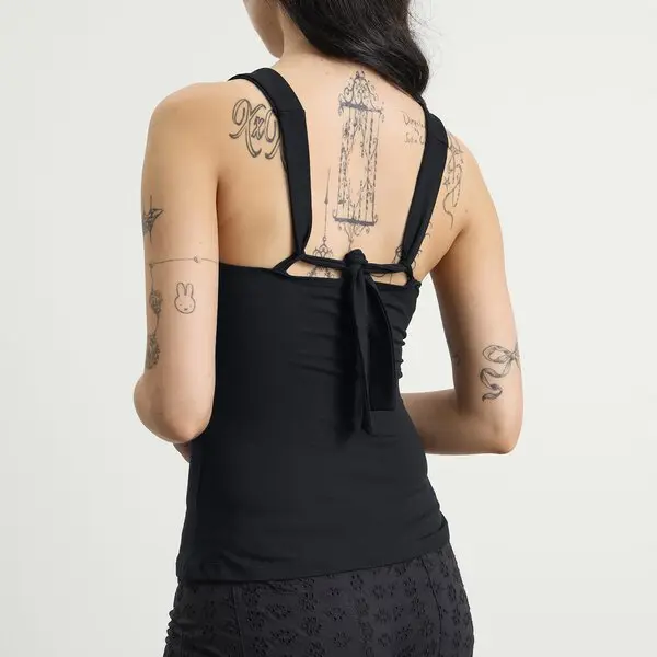 FRUITY BOOTY Twist Halter Top