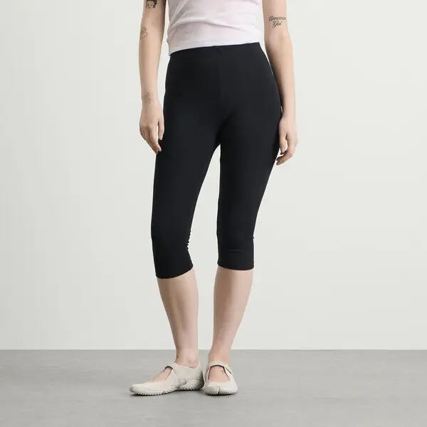 SKIMS Smooth Layers Capri