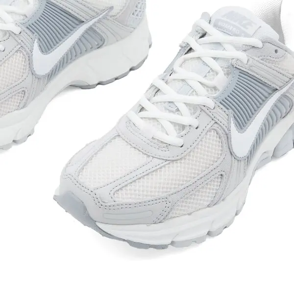Nike Zoom Vomero 5 Sde W Trainers - Platinum//grey