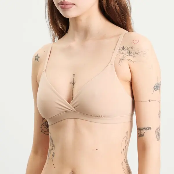 SKIMS Fits Everybody Crossover Bralette
