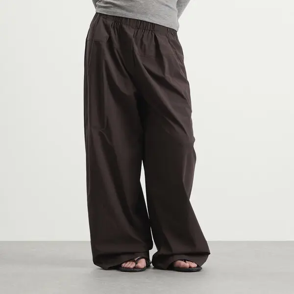 ST. AGNI Relaxed Pleat Pants - Bark