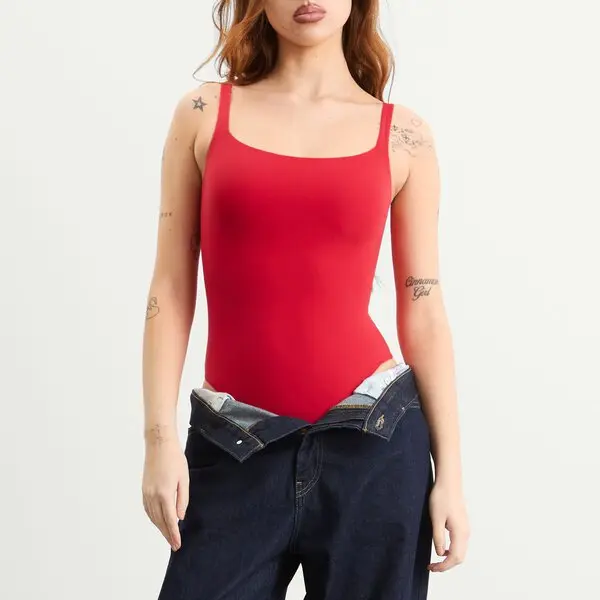 SKIMS Fits Everybody Square Neck Bodysuit - Cherry