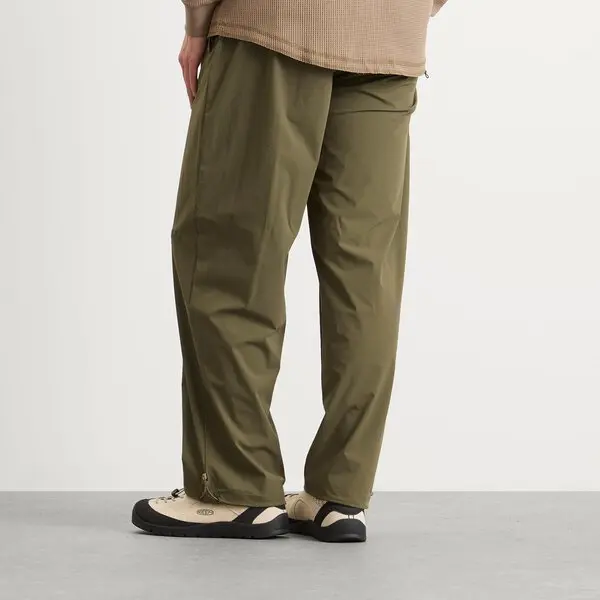 MELLOW CLO Everyday Stretch Nylon Trousers