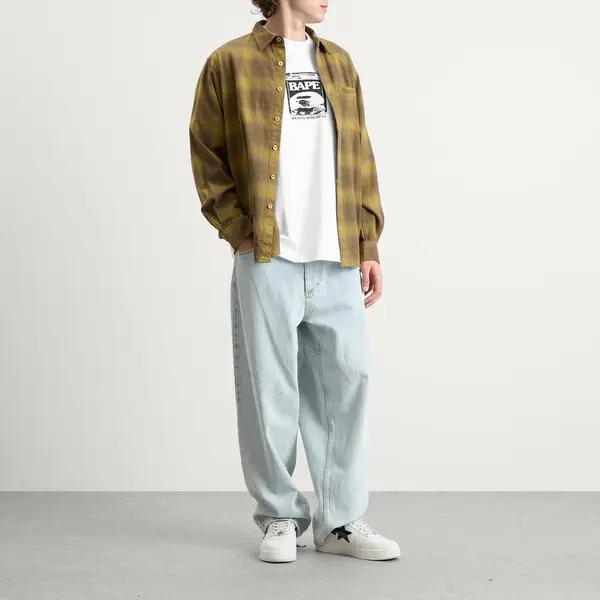 A BATHING APE Can Food T-shirt