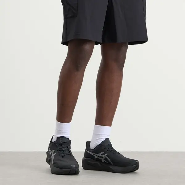 Asics Novablast 6 Sneaker