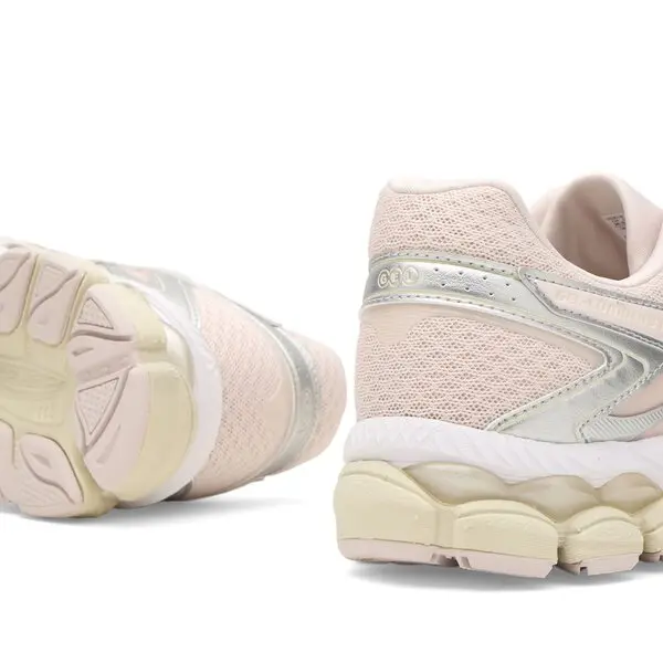 Asics Gel-cumulus 16 Athletic Sneakers - Pink Cloud/pure Silver