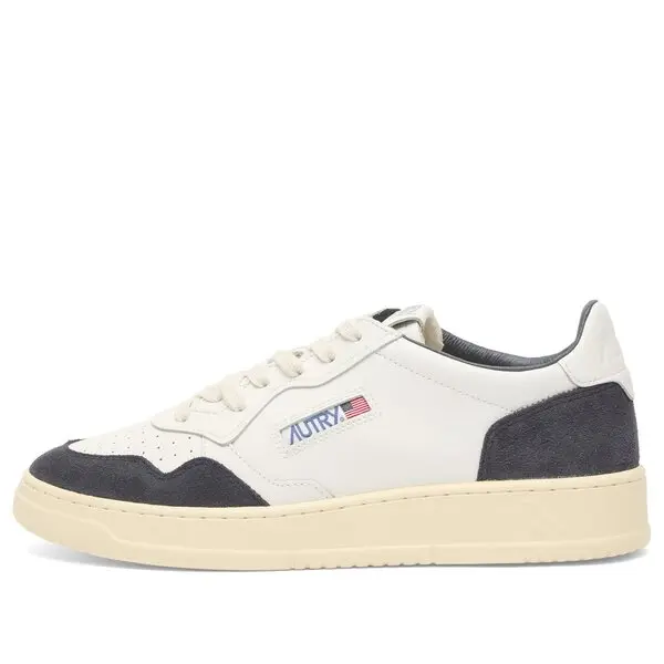 AUTRY Medalist Low Leather Suede Sneakers - Suede White/oceano