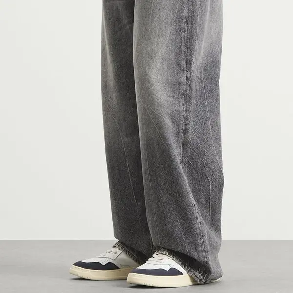 AUTRY Medalist Low Leather Suede Sneakers