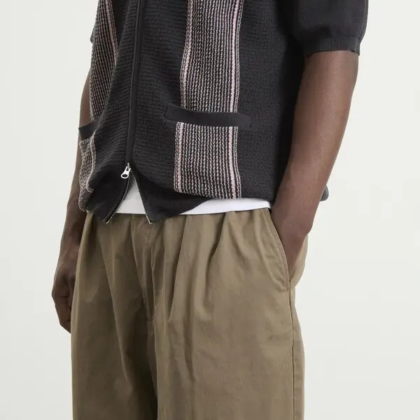 BEAMS 2 Pleat Chino