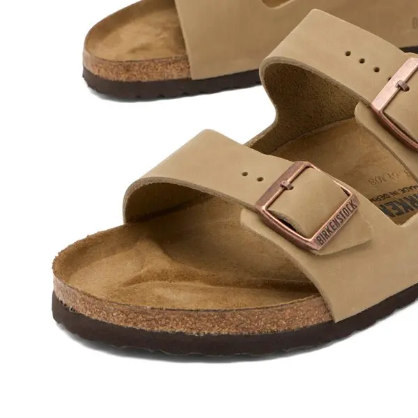 BIRKENSTOCK Arizona - Brown
