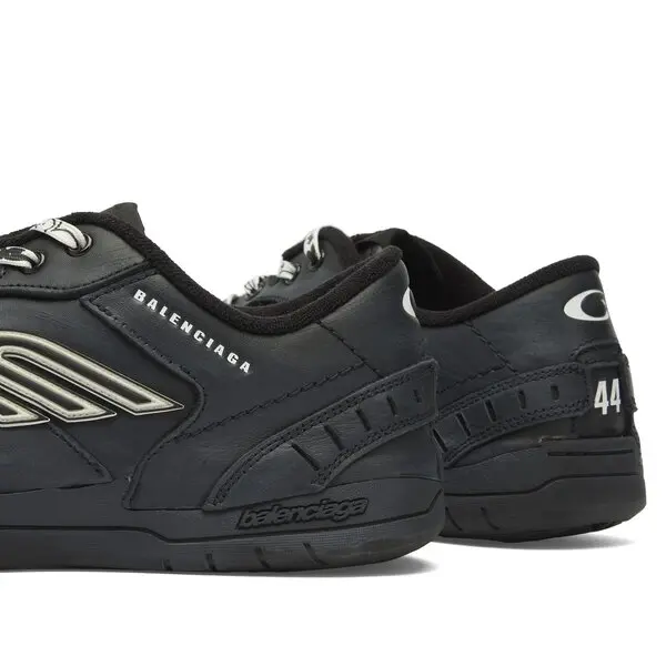 Balenciaga Hamptons Worn Out Sneaker