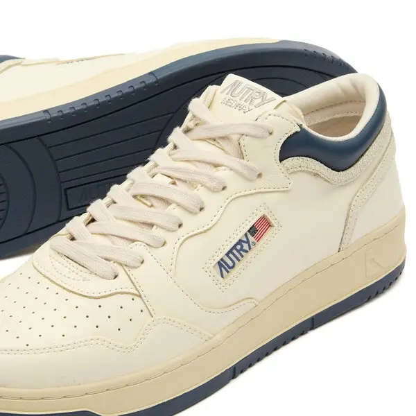 AUTRY Med-way Mid Leather Sneaker