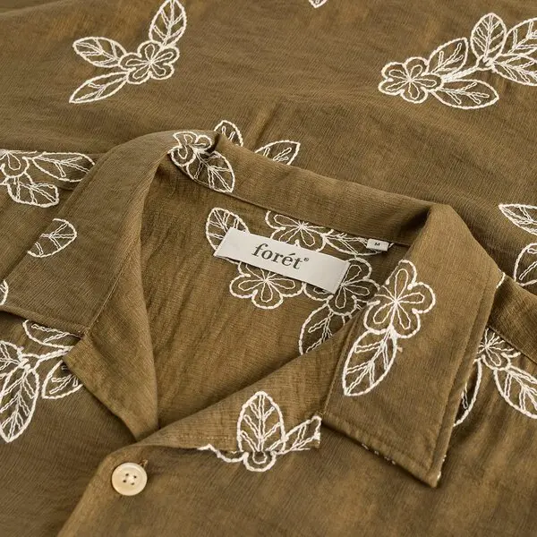 FORET Leo Embroidery Vacation Shirt