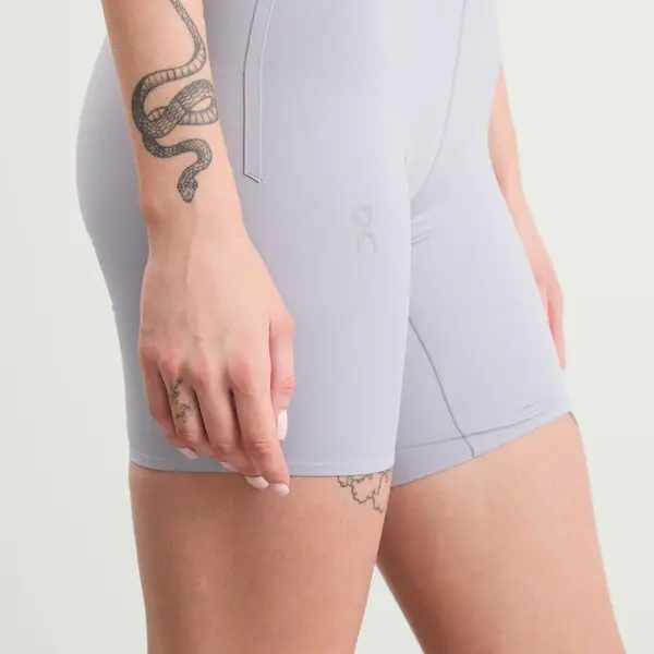 On Train Tights 1/2