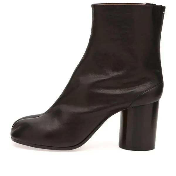 MAISON MARGIELA Tabi Boots - Black