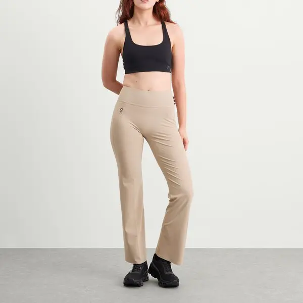 On 30" Studio Flared Tights