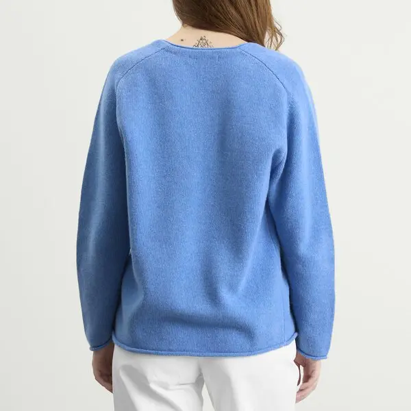 NOTHING WRITTEN Cerin Deep V-neck Pullover