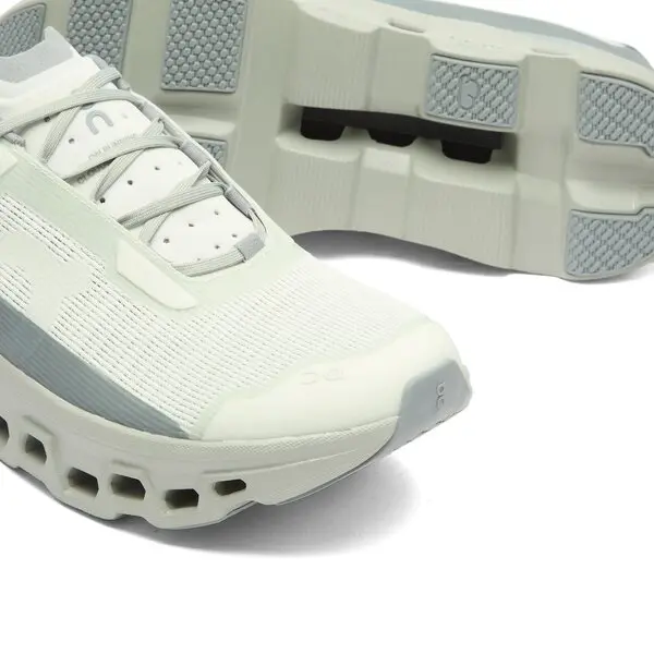 On Cloudmon Ster Void Sneaker