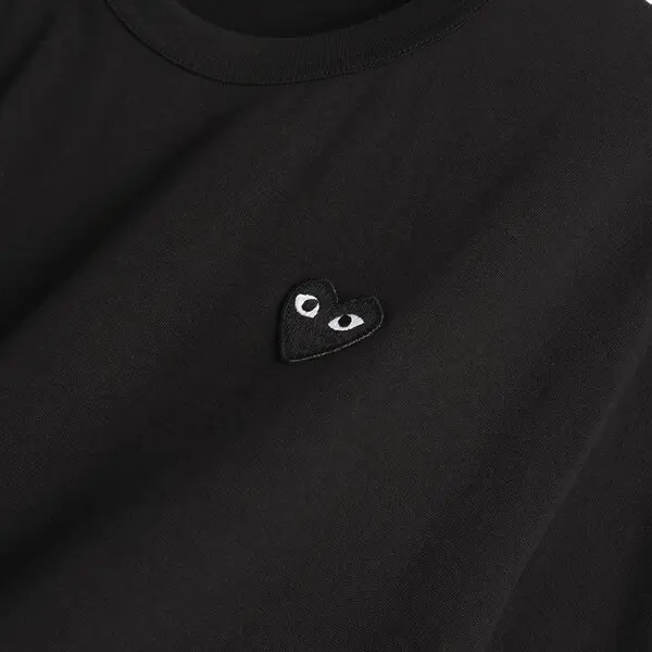 Play Comme Des Garcon Heart Emblem T-shirt - Black