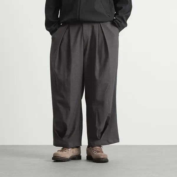 ANGLAN Valley Tuck Trousers