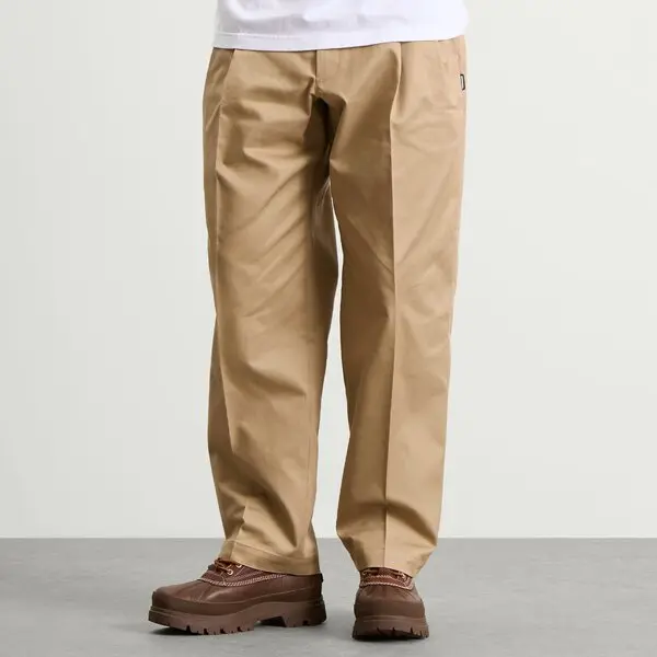 NEIGHBORHOOD Two Tuck Pants