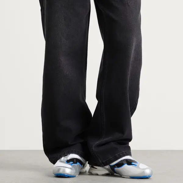 PUMA V1.25 Metallic Sneaker