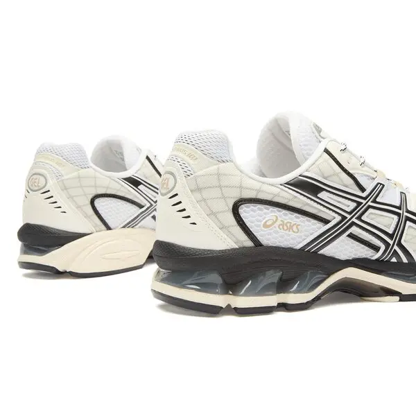 Asics Gel-nimbus 10.1 Sneakers - White/ivory