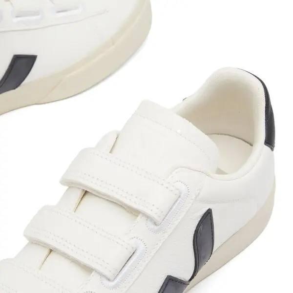 VEJA Recife Sneaker