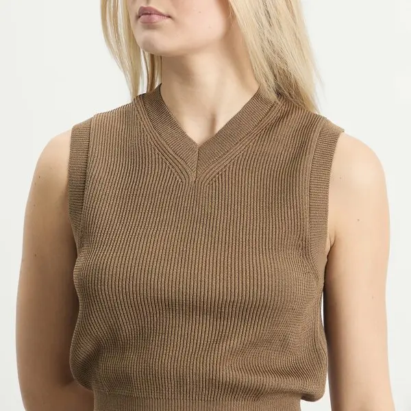 Auralee Rib Knit Vest