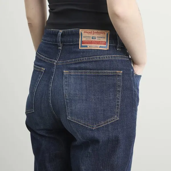DIESEL® 1971 D-sent Slim Jeans