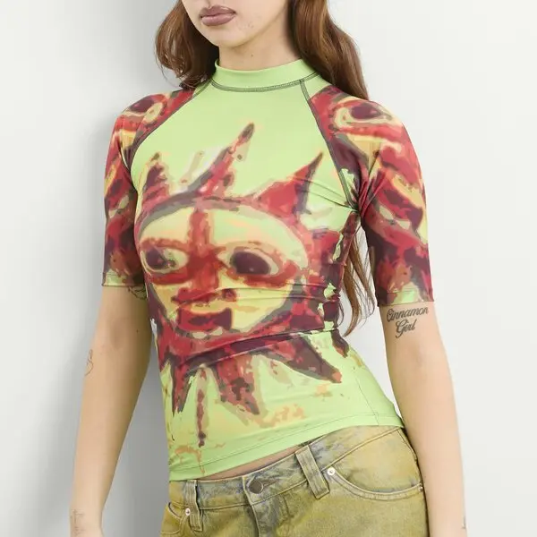 PAOLINA RUSSO Short Sleeve Rash Guard