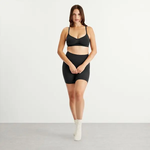 SKIMS Seamless Sculpt Mid Thigh Short