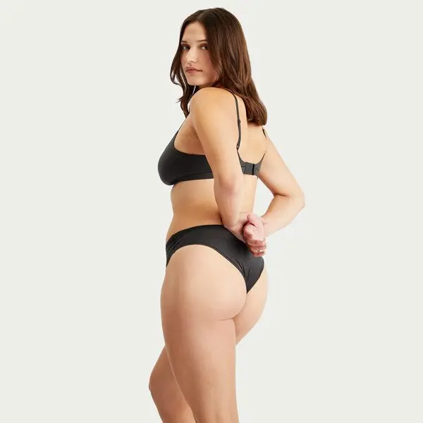 SKIMS Fits Everybody Bundle Crossover Bralette 2 Pack