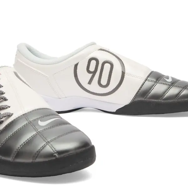 Nike Total 90 Sneaker