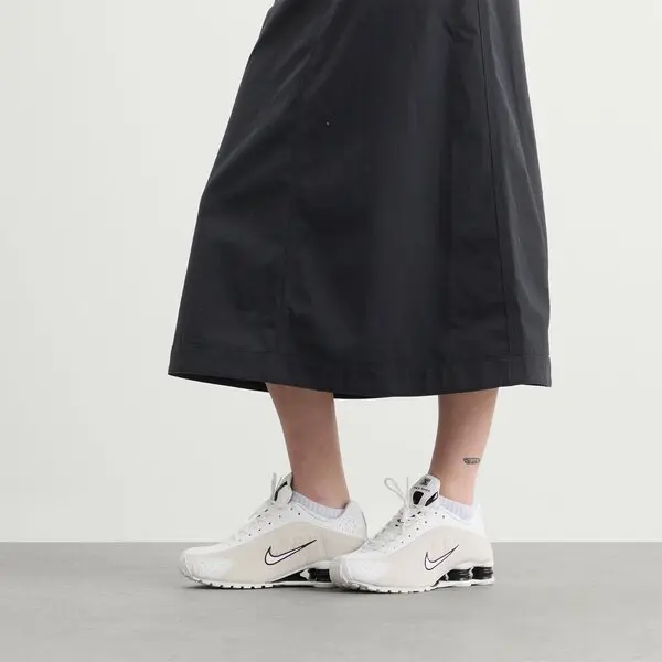Nike Shox R4 Se 2 W Sneaker - White/black/brown
